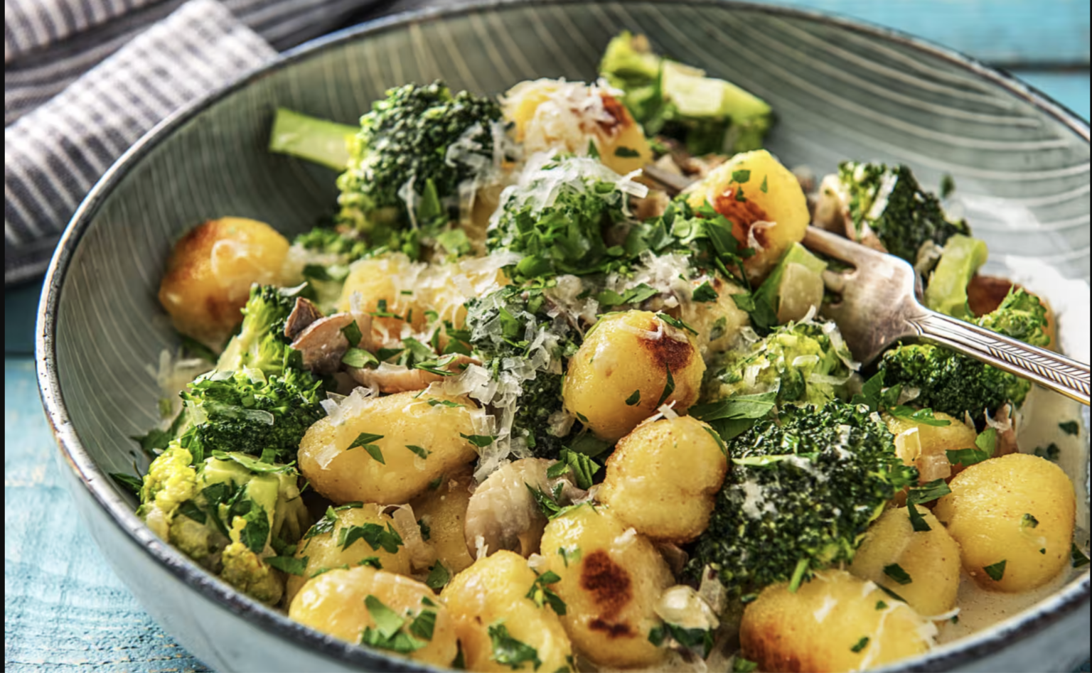 Zesty Garlic Chicken and Couscous Bowls : Flavorful chicken served over ...